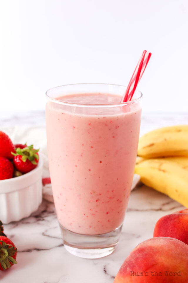 Strawberry Banana Peach Smoothie - Num's the Word