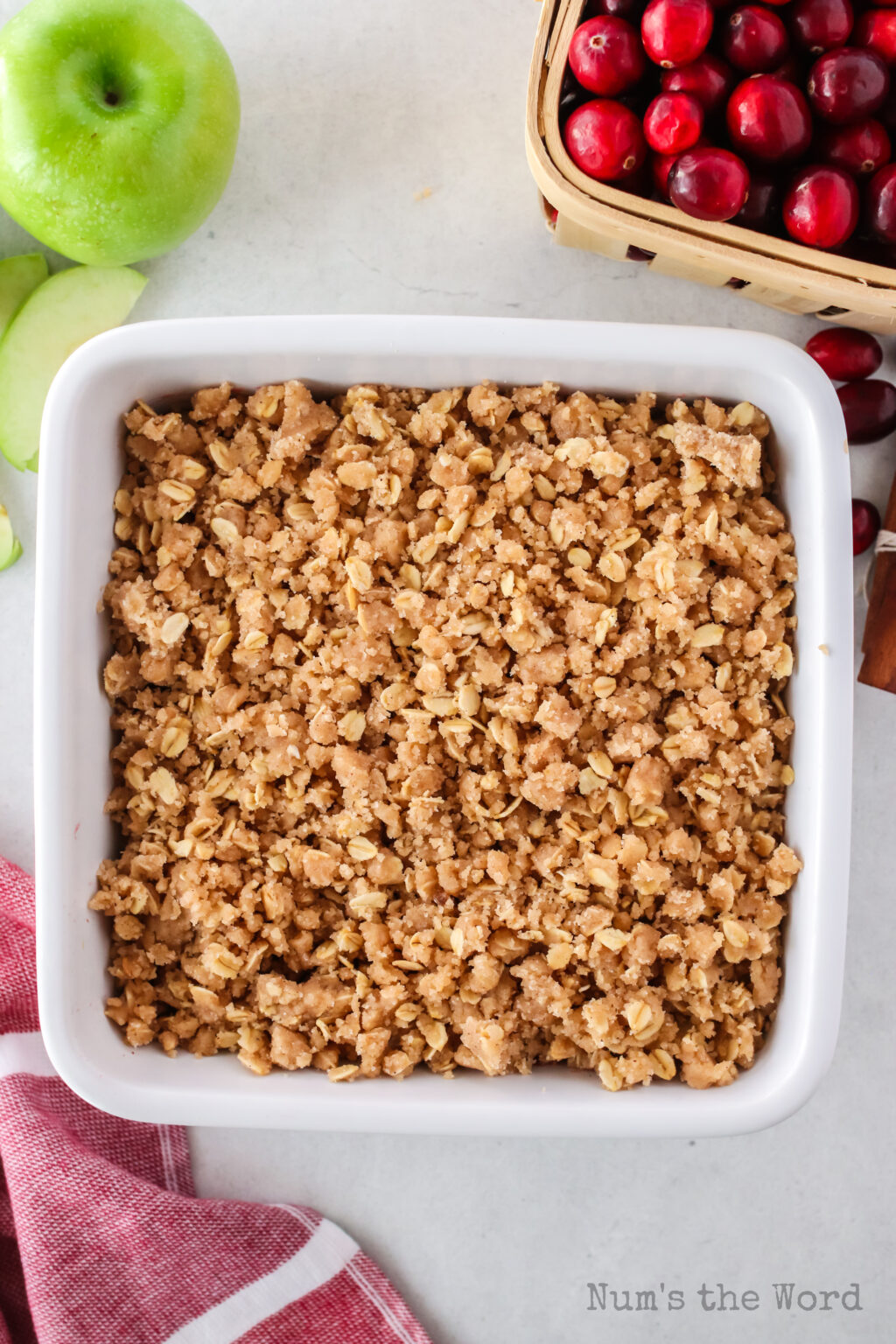Apple Cranberry Crisp - Num's the Word