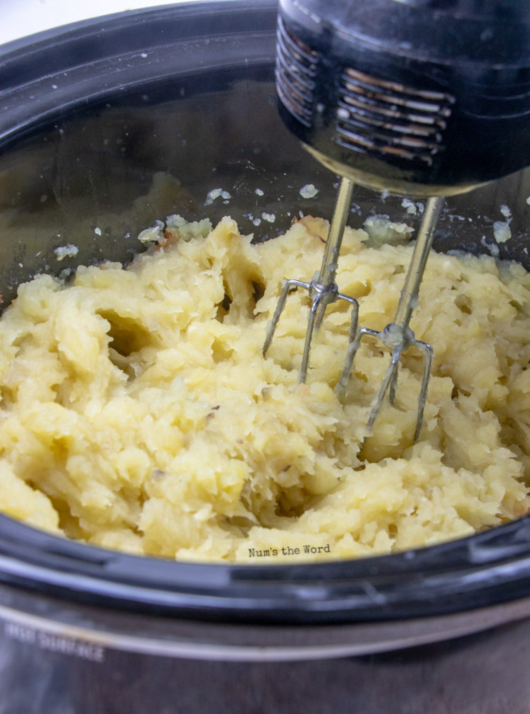 Best Crock Pot Mashed Potatoes - Num's the Word