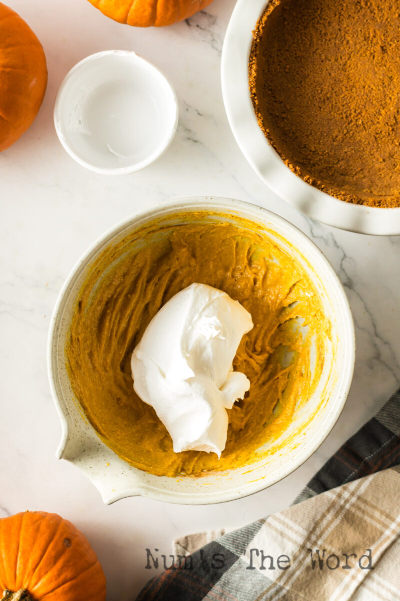 Easy No Bake Pumpkin Pie Recipe - Num's the Word